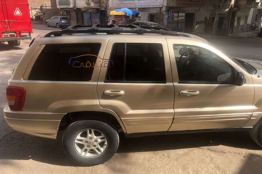 Grand Cherokee Jeep 2000 Alexandria Gold 6786736 - Car for sale : Hatla2ee