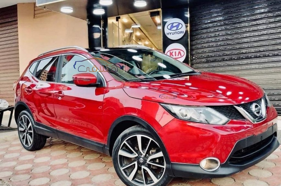 Qashqai Nissan 2017 Cairo Red 6789799 - Car for sale : Hatla2ee