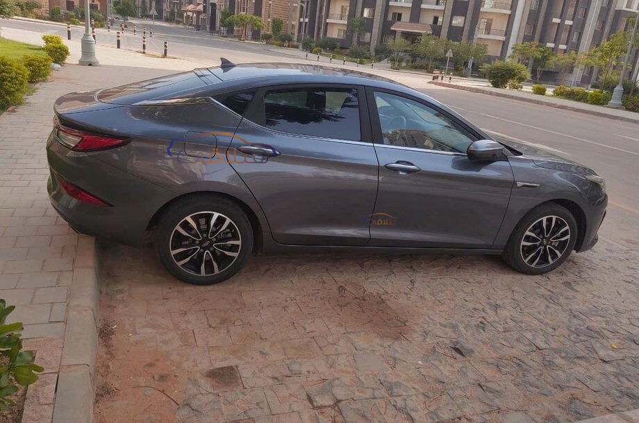 J7 Jac 2022 Giza Dark grey 6799834 - Car for sale : Hatla2ee