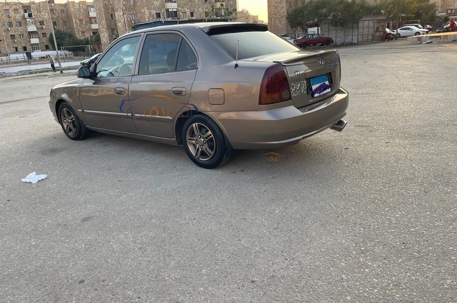 Verna Hyundai 2017 Ismailia Bronze 6801629 - Car for sale : Hatla2ee