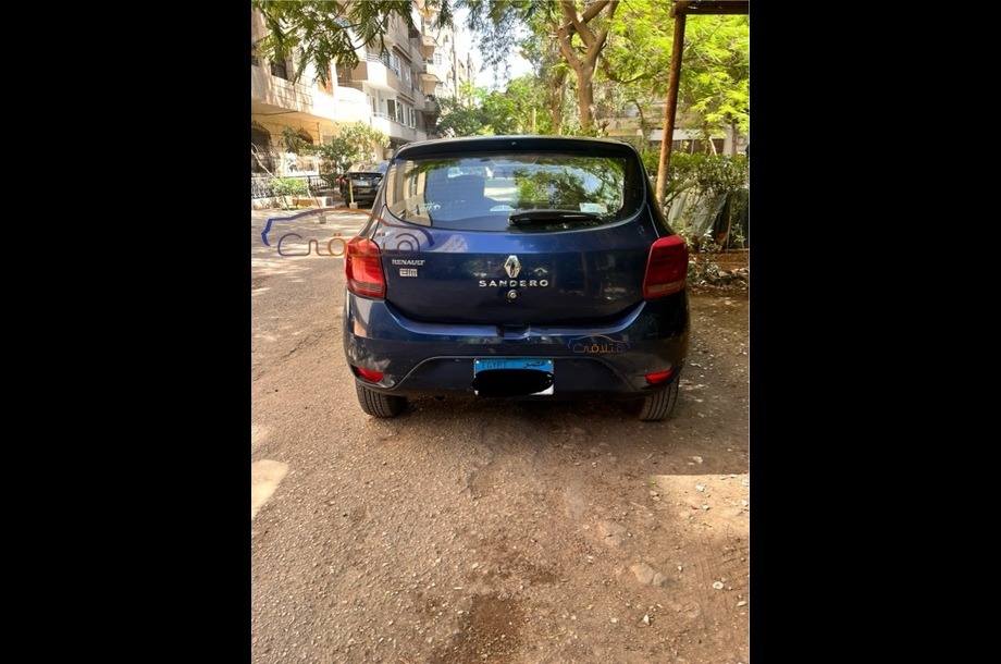 Sandero Renault 2017 Cairo Dark blue 6804785 - Car for sale : Hatla2ee