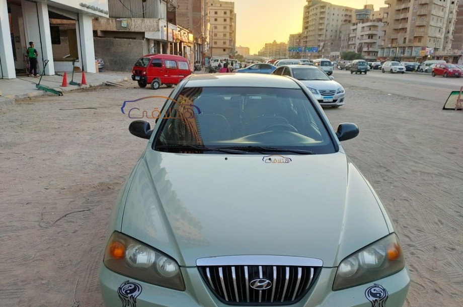 Elantra Hyundai 2004 Agamy Olive 6812234 - Car for sale : Hatla2ee
