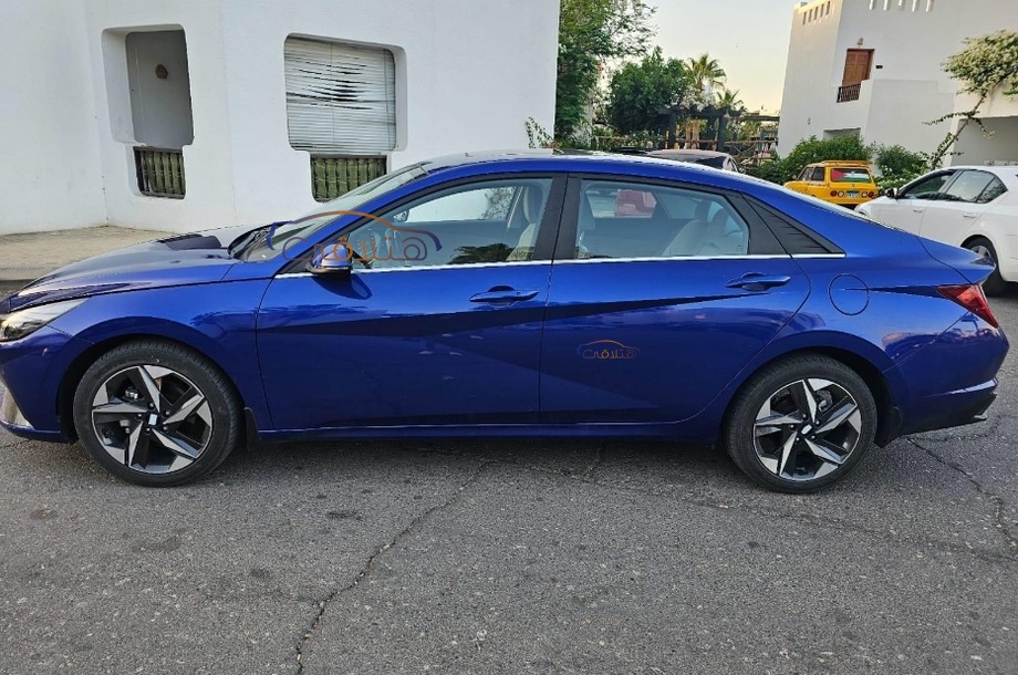 Elantra CN7 Hyundai 2022 Sharm el-Sheikh Blue 6817600 - Car for sale : Hatla2ee