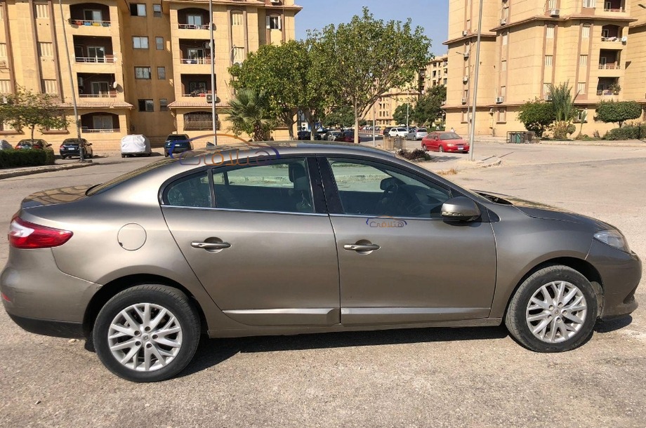 Fluence Renault 2016 Nasr city Red 6822784 - Car for sale : Hatla2ee