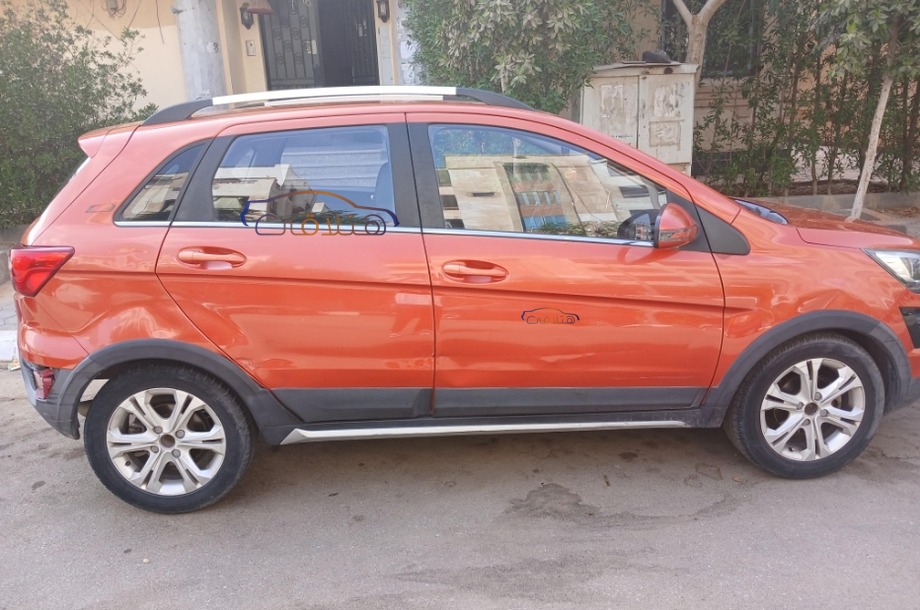 X35 Baic 2017 Obour City Orange 6824150 - Car for sale : Hatla2ee