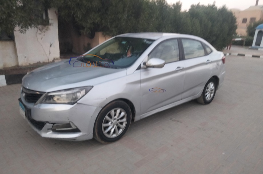 V7 Changan 2016 6 October Silver 6824962 - Car for sale : Hatla2ee