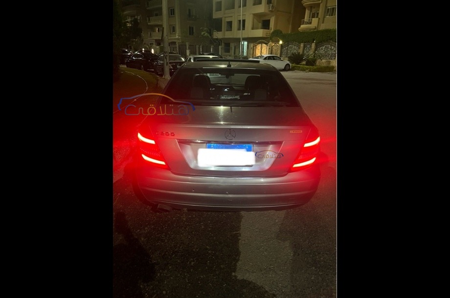 C 200 Mercedes 2013 6 October Silver 6832681 - Car for sale : Hatla2ee