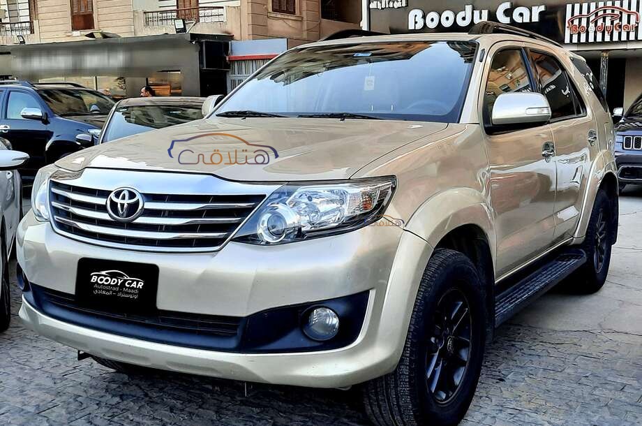 Fortuner Toyota 2016 Maadi Gold 6837398 - Car for sale : Hatla2ee