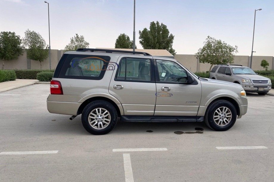 Expedition Ford Riyadh Gold 6837830 - Car for sale : Hatla2ee