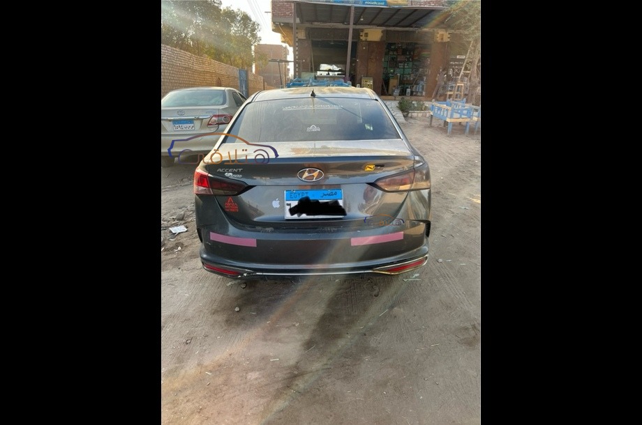 Accent HCI Hyundai 2021 Aswan Silver 6844313 - Car for sale : Hatla2ee