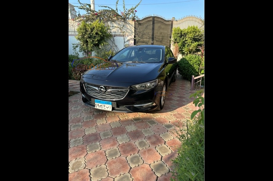 Insignia Opel 2019 Sharqia Dark blue 6849904 - Car for sale : Hatla2ee