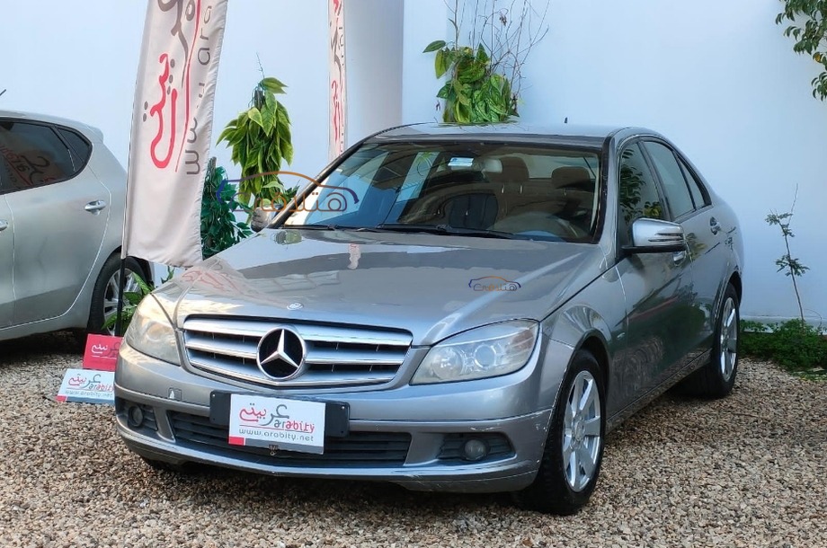 C 180 Mercedes 2011 Heliopolis Gray 6852220 - Car for sale : Hatla2ee
