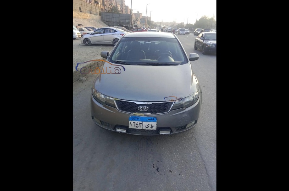 Cerato Kia 2012 Cairo Silver 6854270 - Car for sale : Hatla2ee