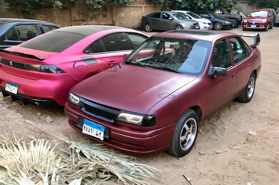 Vectra Opel 1995 Giza Dark red 6856081 - Car for sale : Hatla2ee