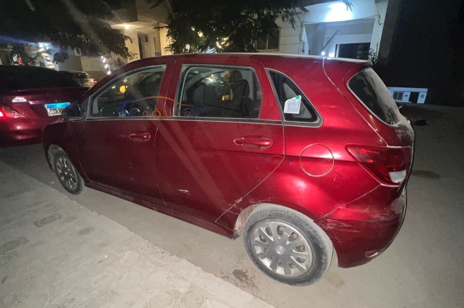 A1 Senova 2016 Cairo Red 6856334 - Car for sale : Hatla2ee