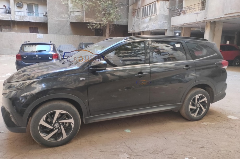 Rush Toyota 2021 Nasr city Black 6857443 - Car for sale : Hatla2ee