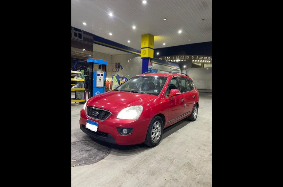 Carens Kia 2011 Dikirnis Red 6858331 - Car for sale : Hatla2ee