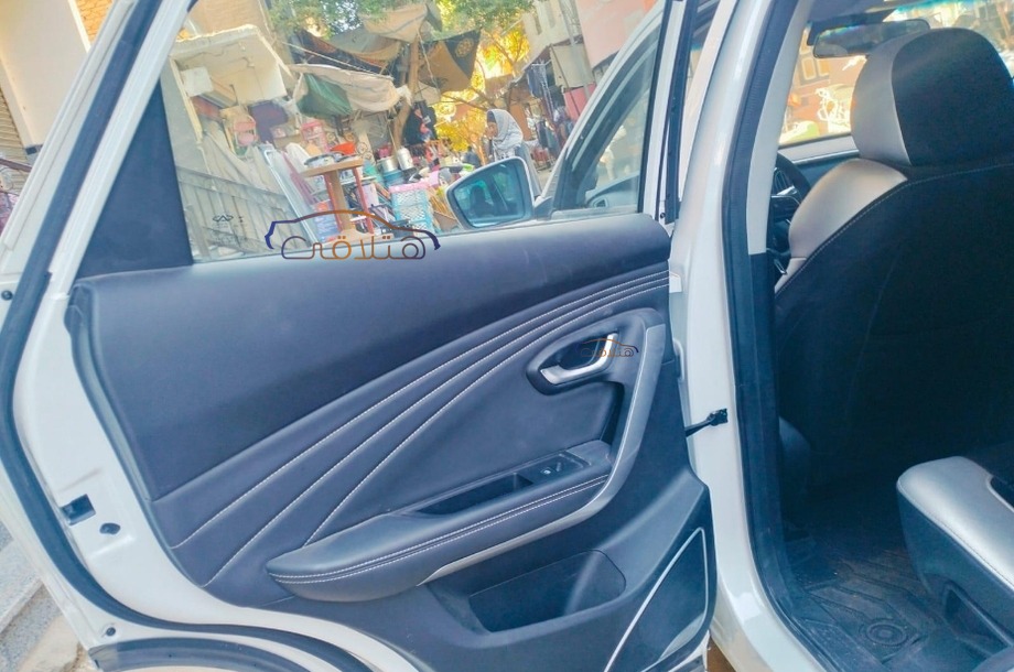 X70 Jetour 2023 Sohag White 6858668 - Car for sale : Hatla2ee