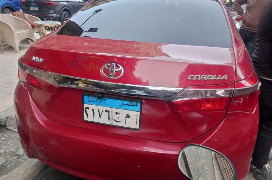 Corolla Toyota 2015 Cairo Red 6858752 - Car for sale : Hatla2ee