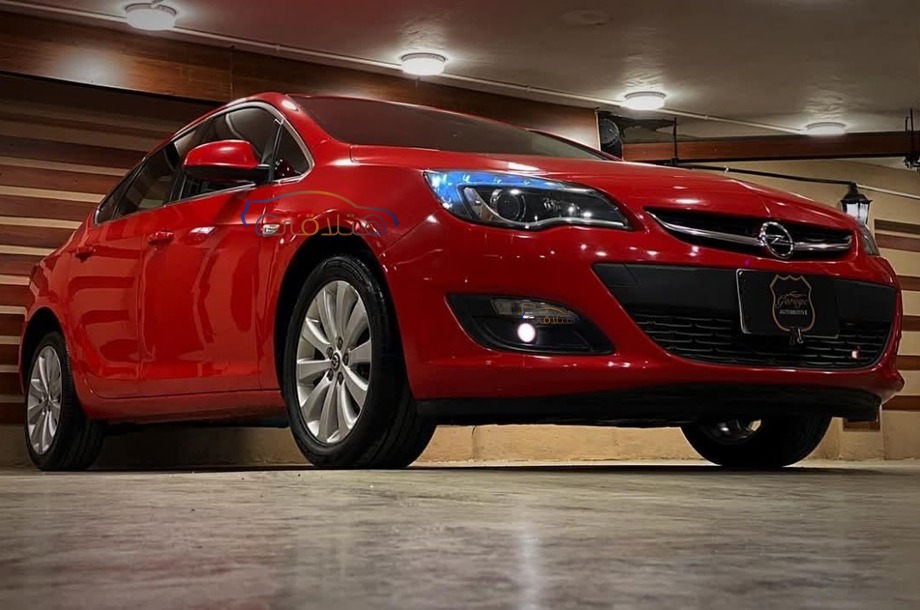 Astra Opel 2017 Cairo Red 6863309 - Car for sale : Hatla2ee