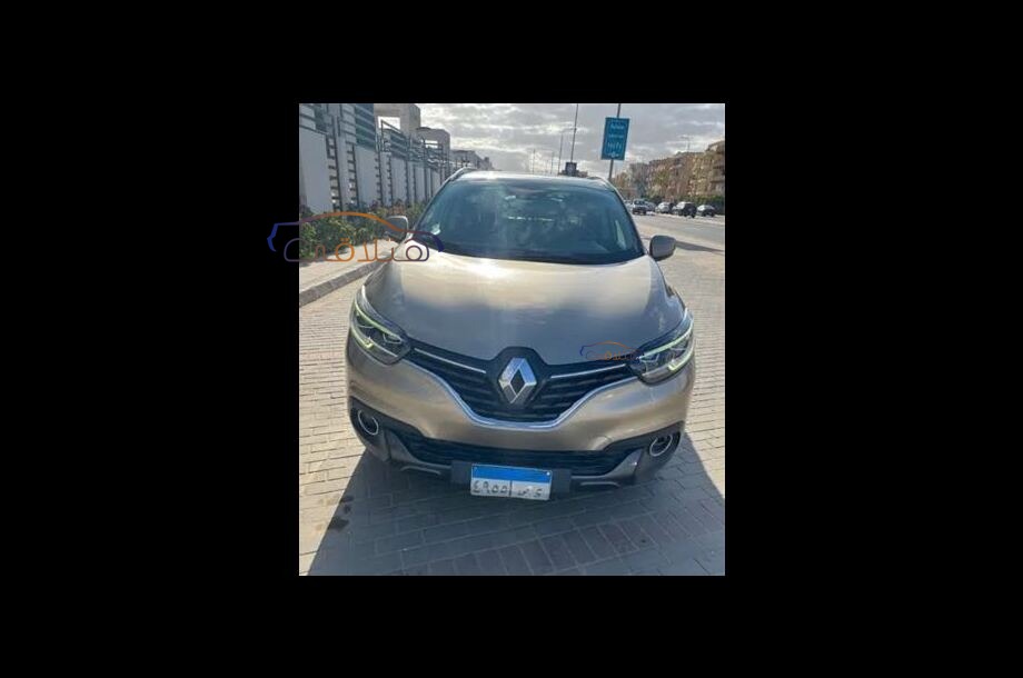 Kadjar Renault 2019 6 October Gold 6867079 - Car for sale : Hatla2ee