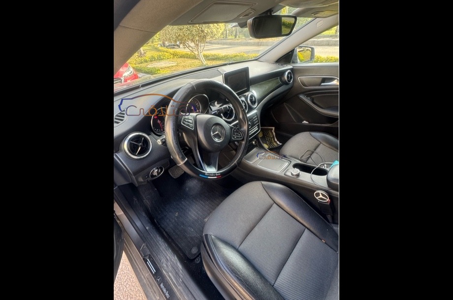 CLA 180 Mercedes 2018 Obour City Gray 6868385 - Car for sale : Hatla2ee