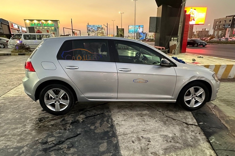 Golf 7 Volkswagen 2014 6 October Silver 6868910 - Car for sale : Hatla2ee