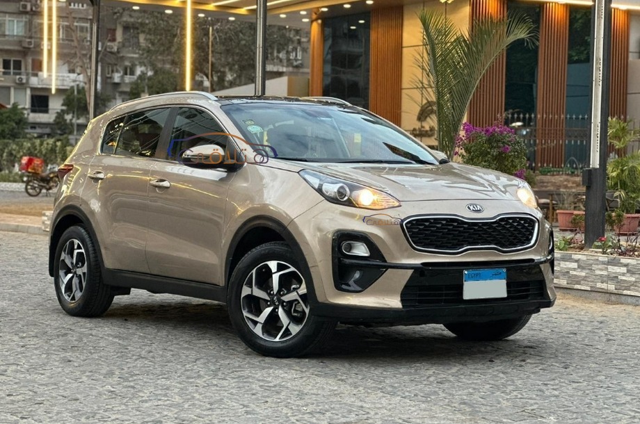 Sportage Kia 2020 Heliopolis Gold 6870514 - Car for sale : Hatla2ee