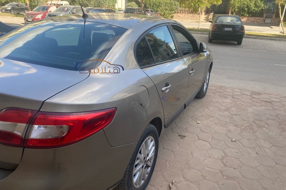 Fluence Renault 2017 Maadi Champagne 6870920 - Car for sale : Hatla2ee