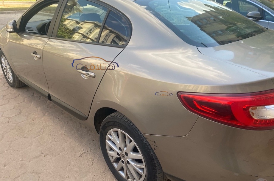 Fluence Renault 2017 Maadi Champagne 6870920 - Car for sale : Hatla2ee