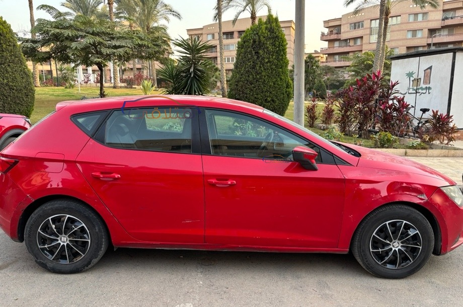 Leon Seat 2015 Tagamo3 - New Cairo Red 6872858 - Car for sale : Hatla2ee