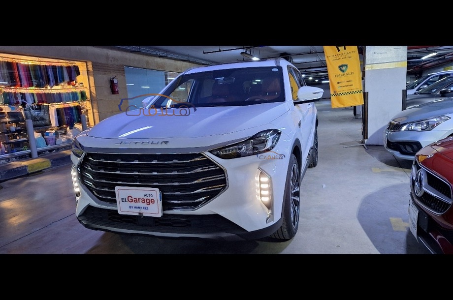 X70 Plus Jetour 2024 Tagamo3 - New Cairo White 6873115 - Car for sale ...