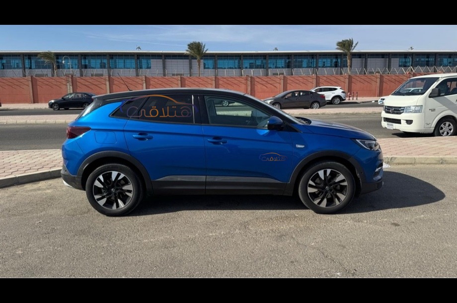 Grandland Opel 2022 Hurghada Blue 6874676 - Car for sale : Hatla2ee