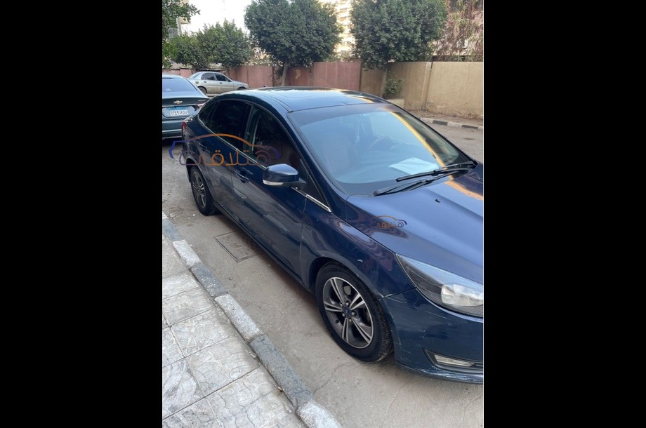 Focus Ford 2018 Sohag Dark blue 6875054 - Car for sale : Hatla2ee