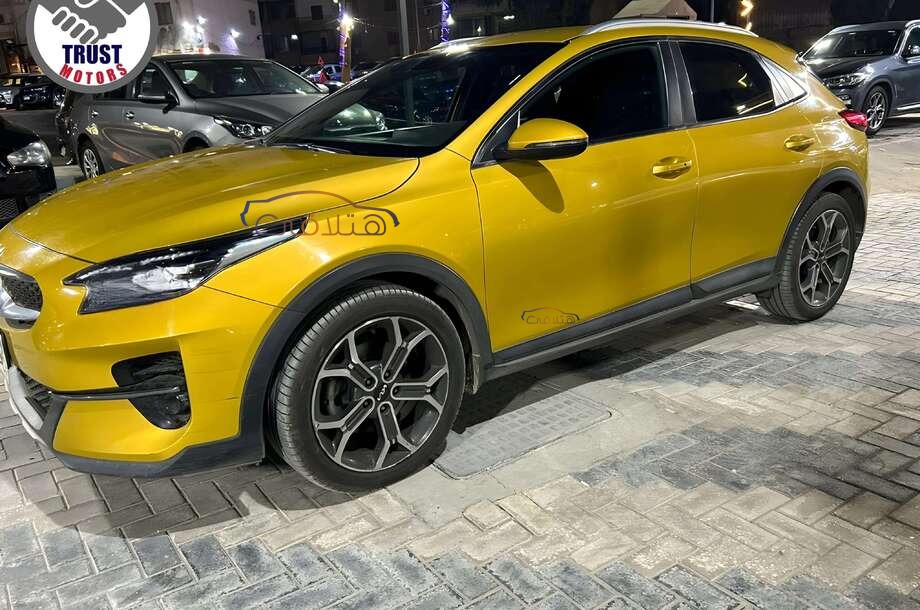Xceed Kia 2022 Cairo Gold 6875093 - Car for sale : Hatla2ee