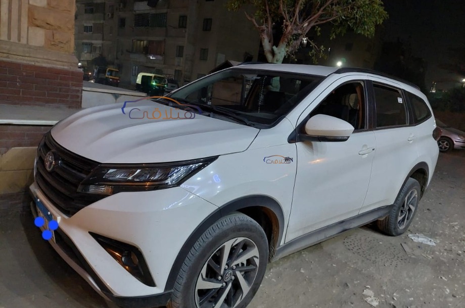 Rush Toyota 2022 Shobra White 6875692 - Car for sale : Hatla2ee