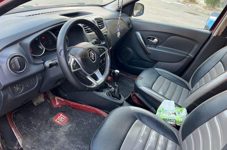 Sandero Step Way Renault 2020 Tagamo3 - New Cairo Dark red 6876609 ...