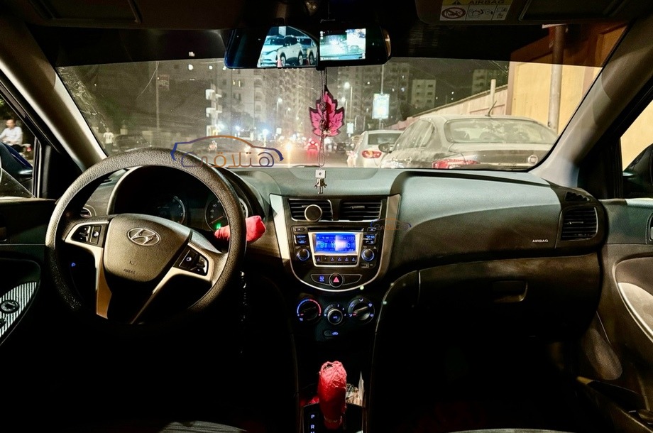 Accent RB Hyundai 2017 Pyramids Gardens Dark blue 6876821 - Car for ...