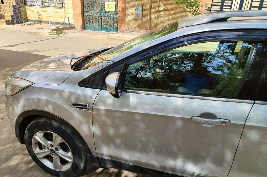 Kuga Ford 2016 6 October Silver 6877752 - Car for sale : Hatla2ee