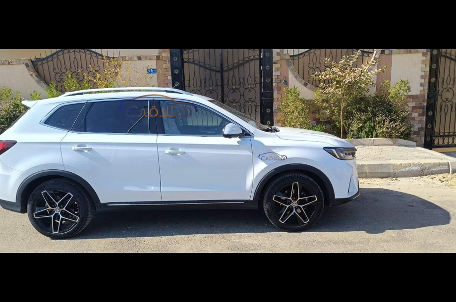 RX5 Plus MG 2025 Al Shorouk White 6877865 - Car for sale : Hatla2ee