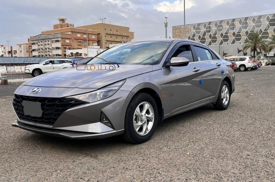 Elantra CN7 Hyundai 2023 Jeddah Silver 6879905 - Car for sale : Hatla2ee