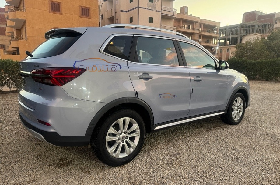 Rx5 MG 2022 Sharqia Blue 6881962 - Car for sale : Hatla2ee