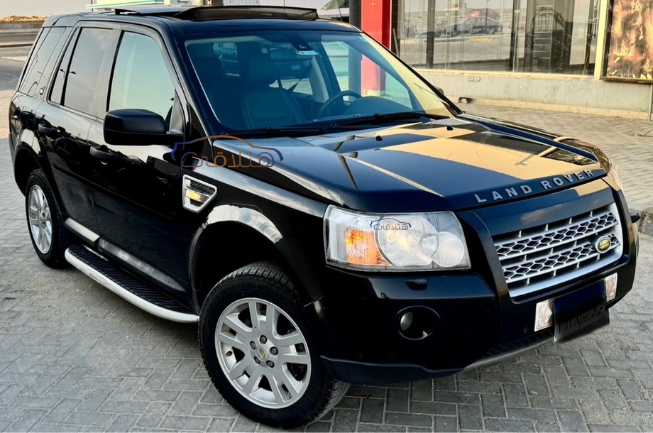 LR2 Land Rover 2009 Aswan Black 6885086 - Car for sale : Hatla2ee