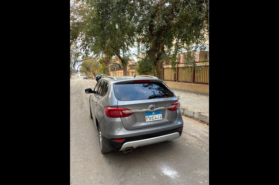 V5 Brilliance 2015 Ismailia Silver 6890211 - Car for sale : Hatla2ee