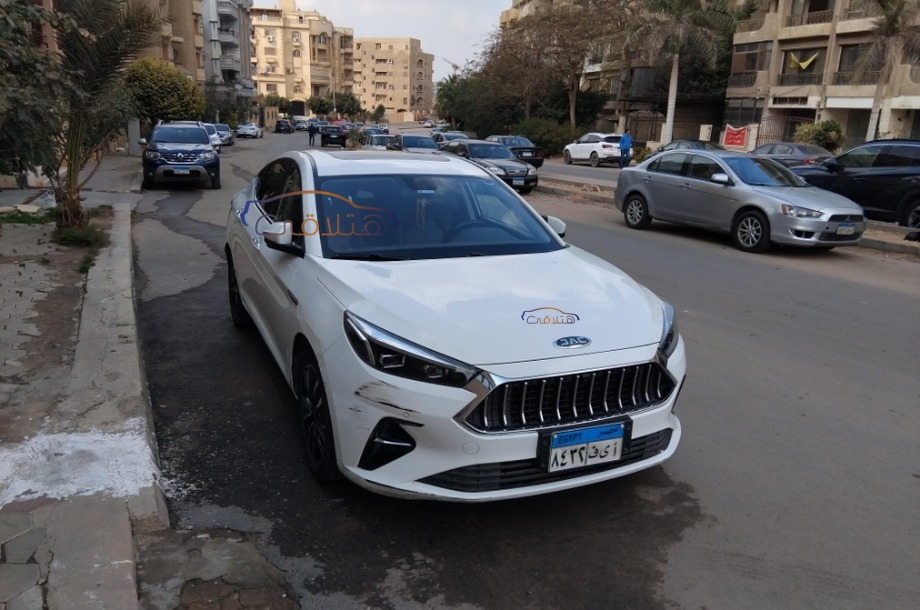 J7 Jac 2022 Cairo White 6891108 - Car for sale : Hatla2ee
