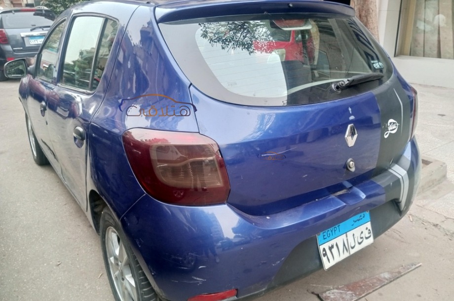 Sandero Renault 2014 Cairo Blue 6891232 - Car for sale : Hatla2ee
