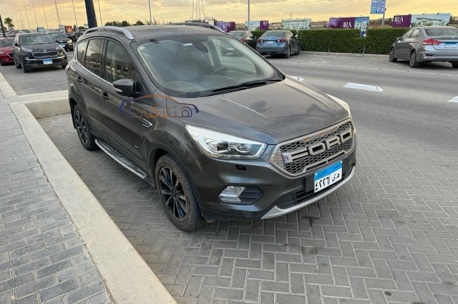 Kuga Ford 2018 Sheikh Zayed City Silver 6891850 - Car for sale : Hatla2ee