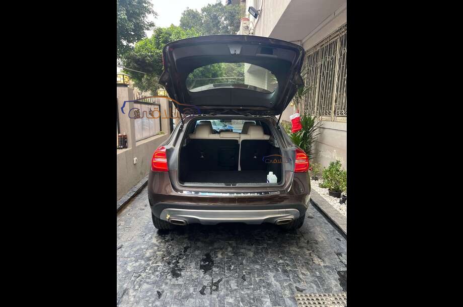GLA 200 Mercedes 2015 Heliopolis Brown 6892550 - Car for sale : Hatla2ee
