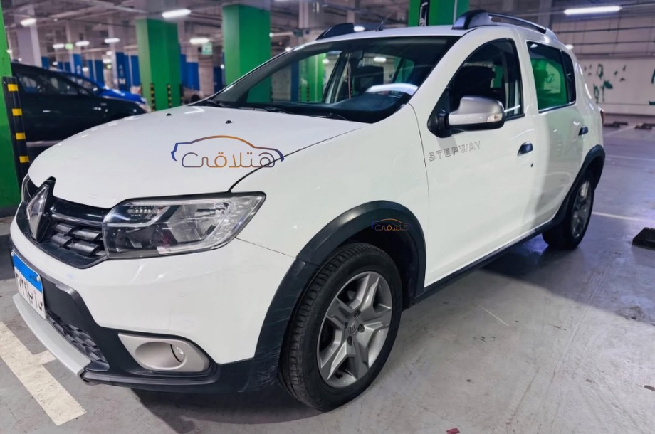 Sandero Step Way Renault 2019 Helwan White 6892898 - Car for sale ...