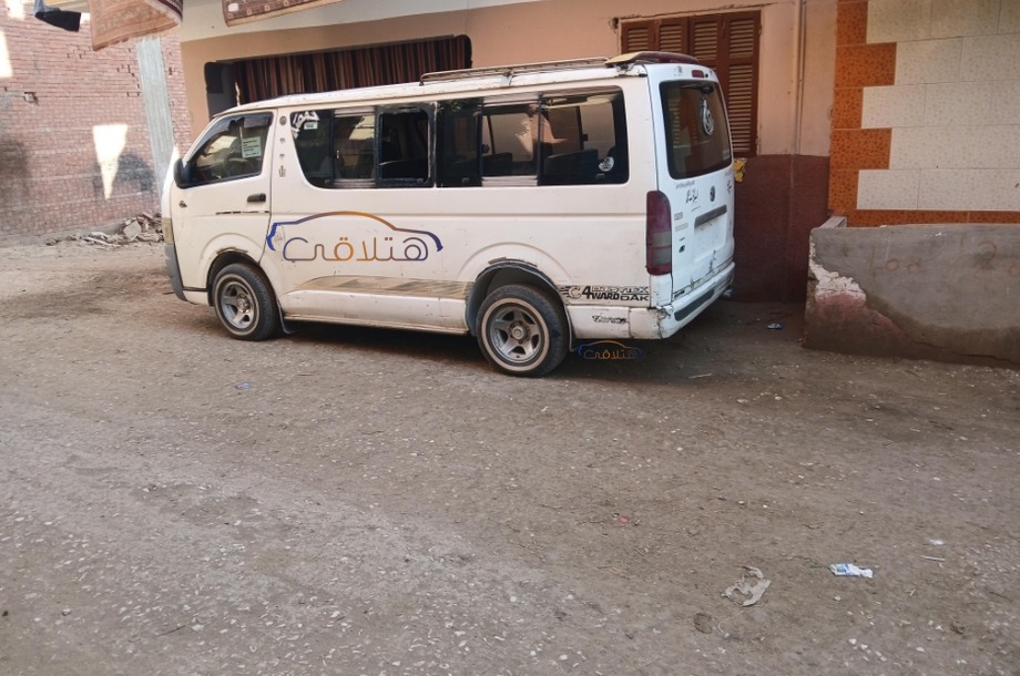 Microbus Toyota 2006 Zefta White 6895164 - Car for sale : Hatla2ee